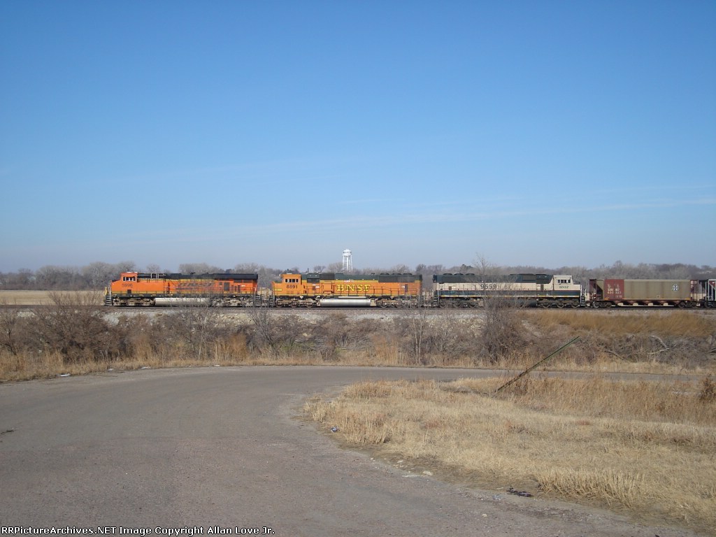 BNSF 5996 west
